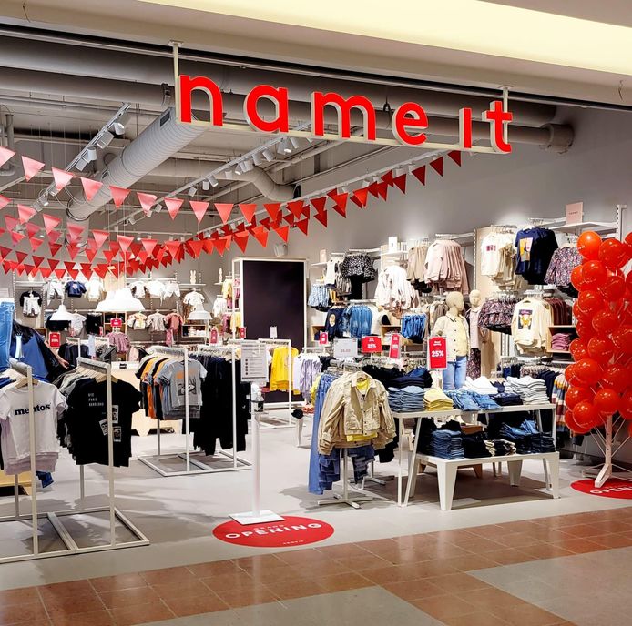 Deens kinderkledingmerk NAME IT opent eerste filiaal in ons land in het ...