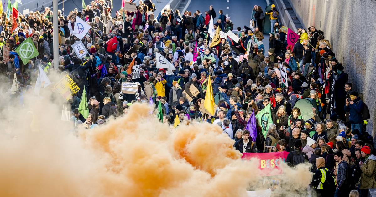 Den Haag zet zich schrap voor klimaatrebellen en boze boeren in het ...