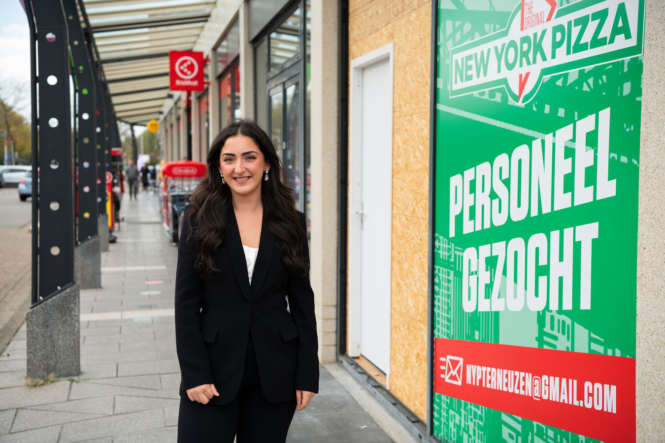 Birsen (24) begon met baksels op Instagram, maar runt straks haar eigen ...