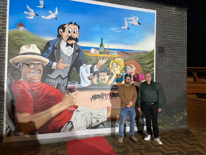 De Haan geeft de Grote Pluim en een muurtekening als verjaardagscadeau ...