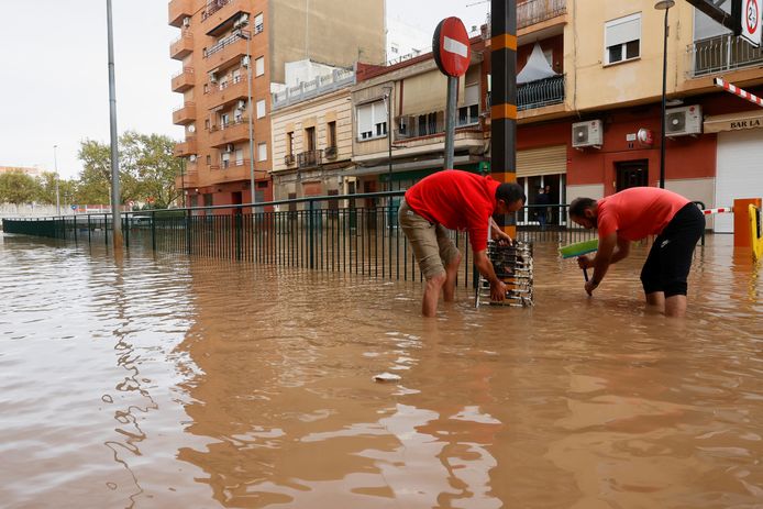 Dode bij hevig onweer en overstromingen in Spanje | Buitenland | hln.be