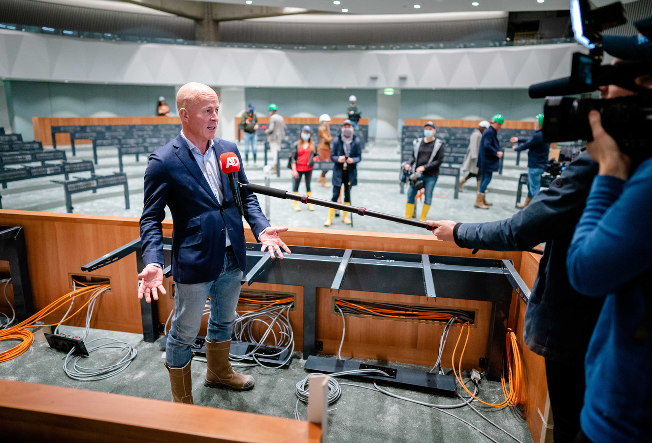 De tijdelijke Tweede Kamer is verbouwd voor 160 miljoen: huiskleur ...