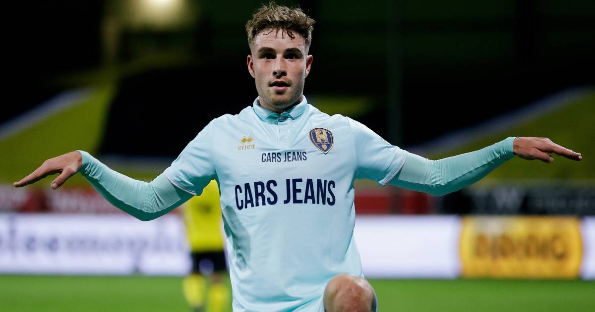 Waarom David Philipp een ooievaar nadoet: ‘Het leven als speler van ADO ...