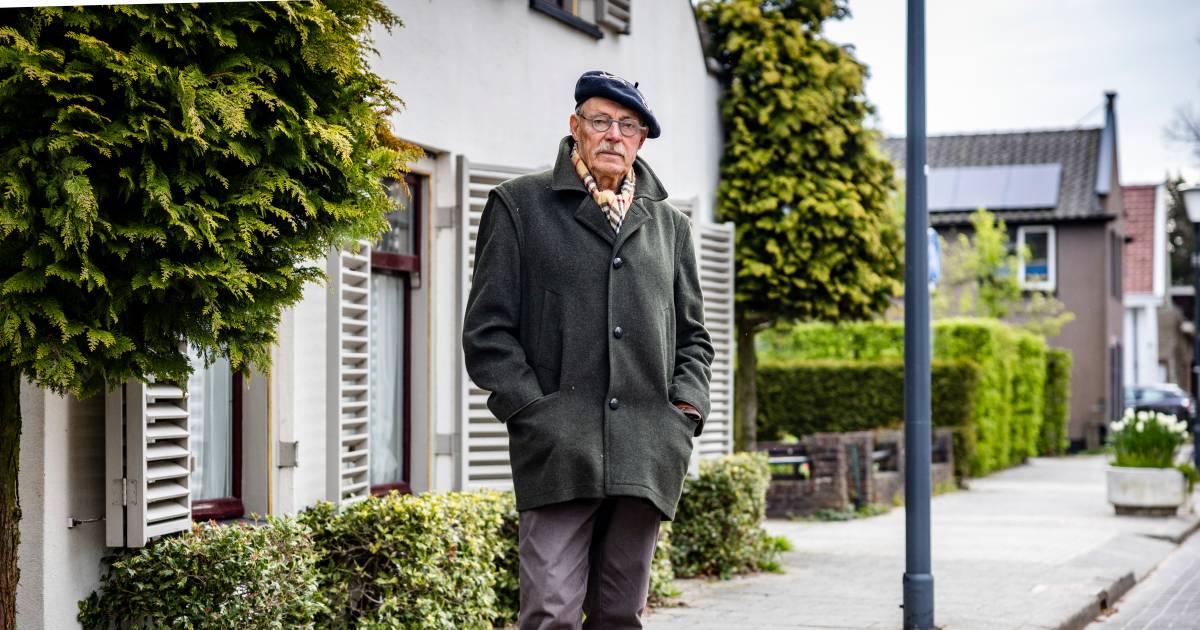 Dolle vreugde bij Theo in dorp, totdat Duiters kwamen: ‘Vanuit wagens ...