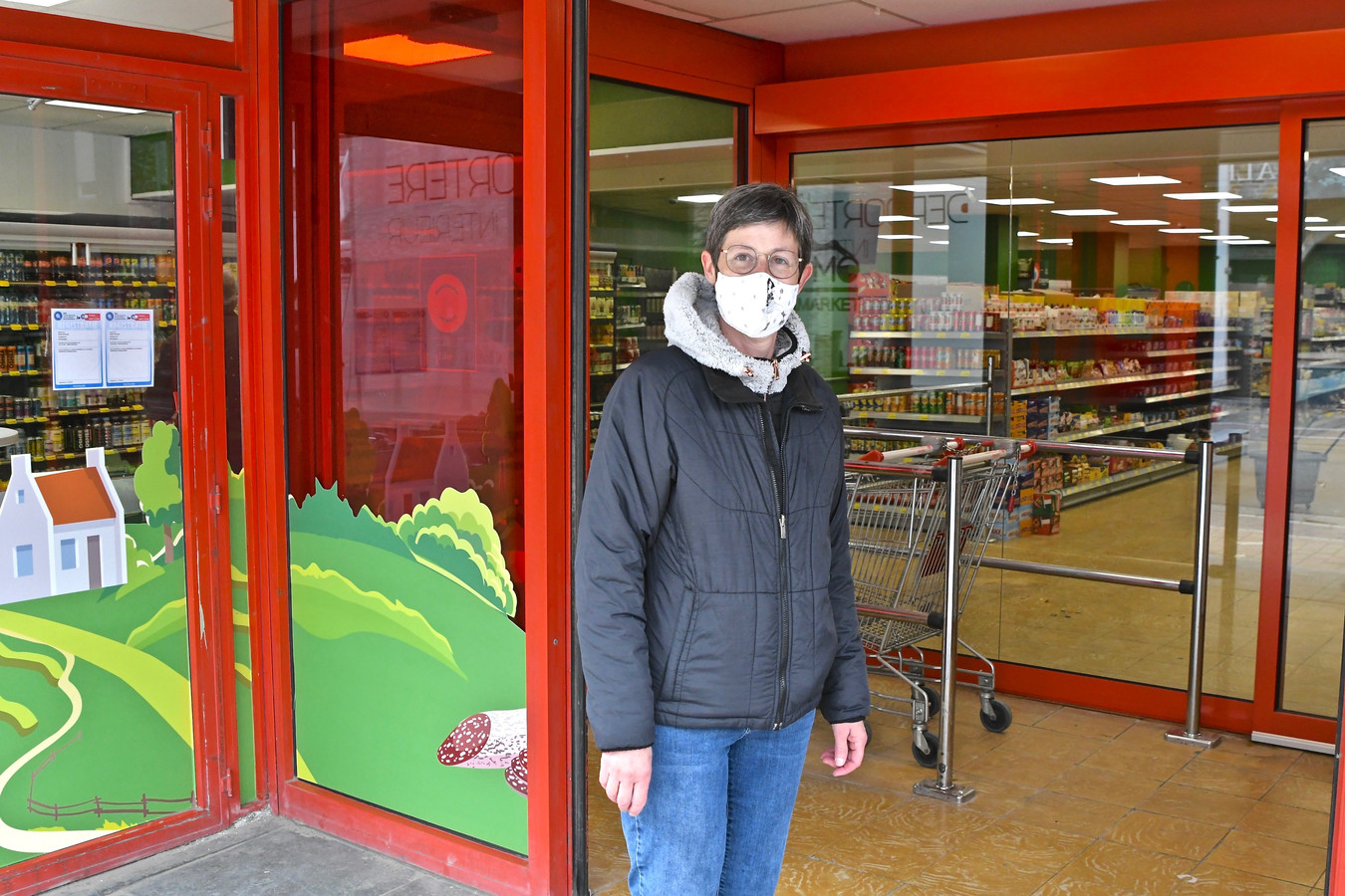 Succesvolle opening voor Poolse supermarkt in centrum Wevelgem | Foto ...