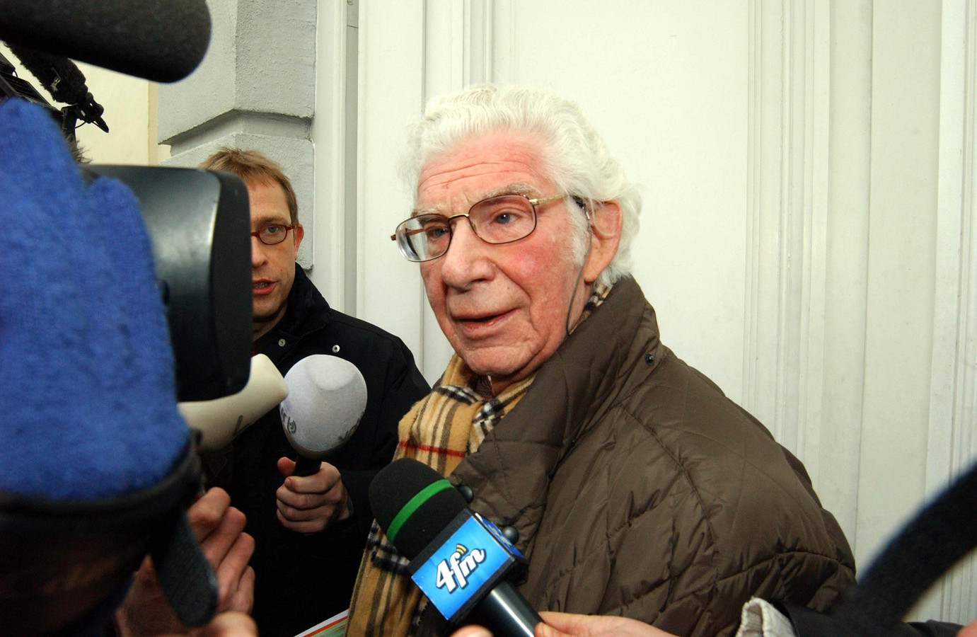 Nu hun zoon en dochter een koppel vormen: kunnen Karel De Gucht en Guy ...