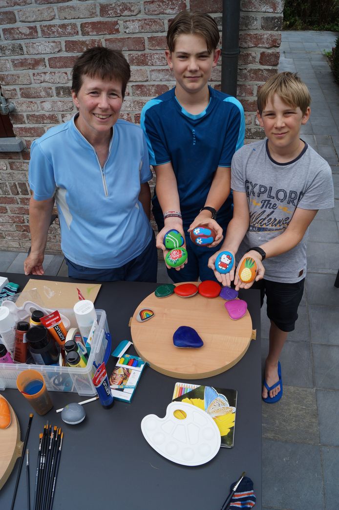 Met ‘Keinijg Kanegem’ op zoek naar kleurrijke keien in eigen dorp: “Ons ...