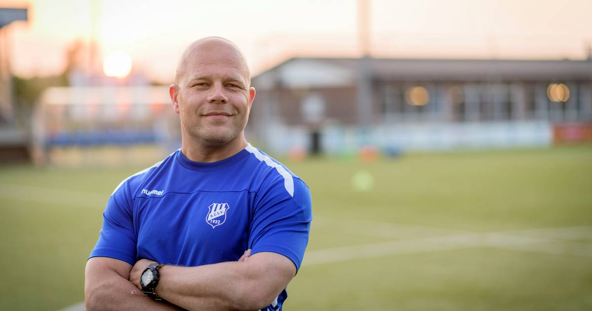 Voetbal is momenteel bijzaak voor Blauwwitters-trainer Aart-Jan Quak ...