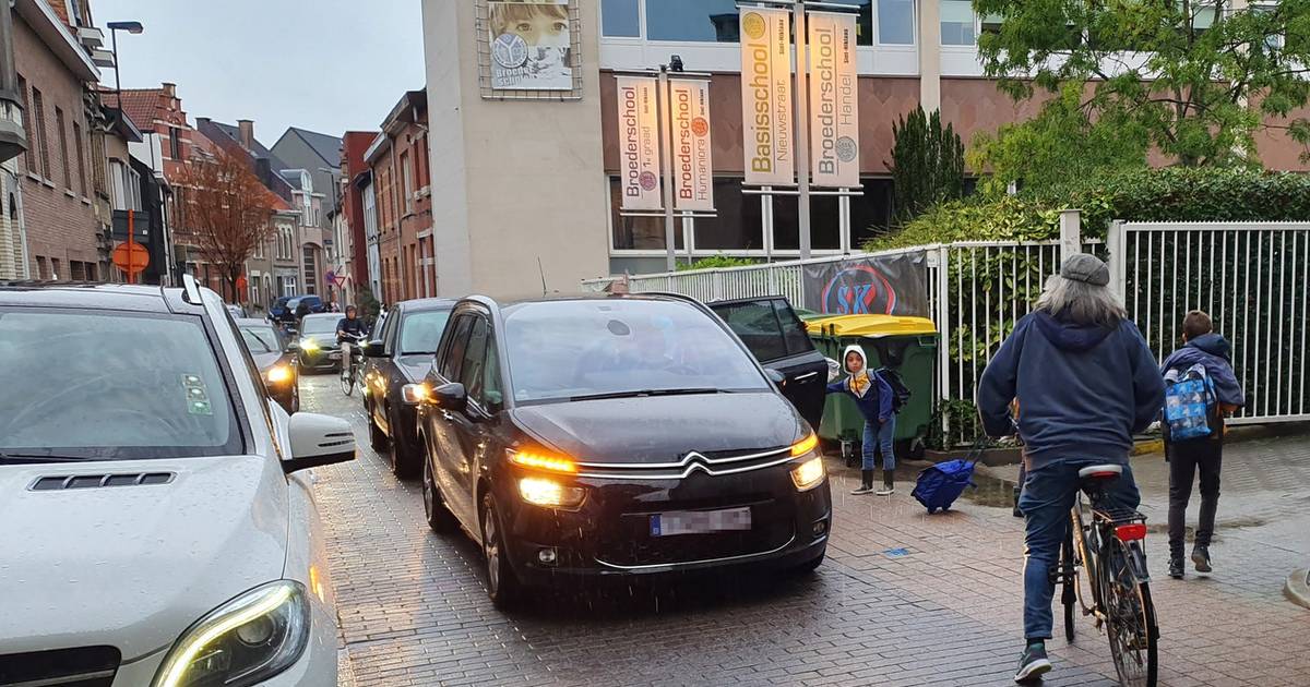 Nieuwstraat wordt schoolstraat: na herfstvakantie geen autoverkeer meer mogelijk voor en na ...