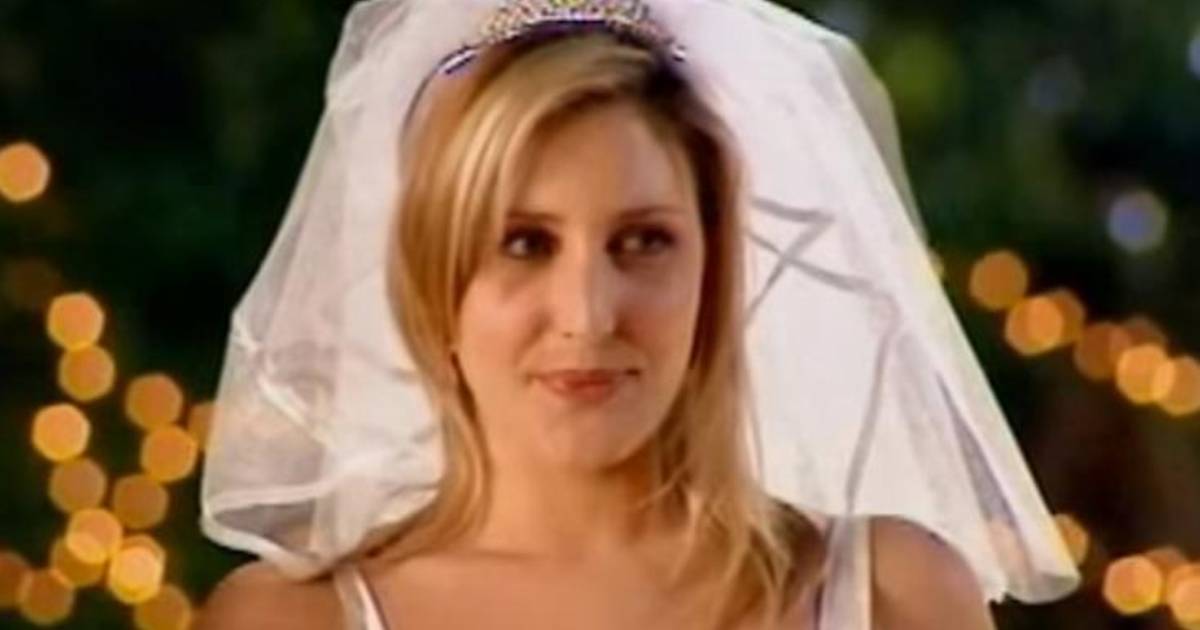 Presque quinze ans après "Mon incroyable fiancé", Adeline fait parler d ...