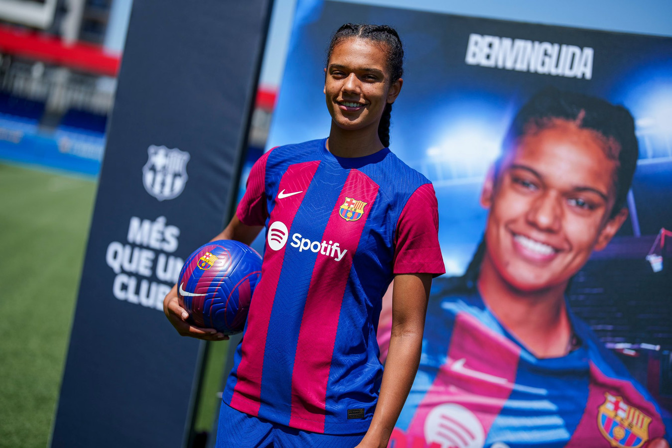 Esmee Brugts (20) heeft droomtransfer naar Champions League-winnaar FC ... Esmee Brugts (20) heeft droomtransfer naar Champions League-winnaar FC ...