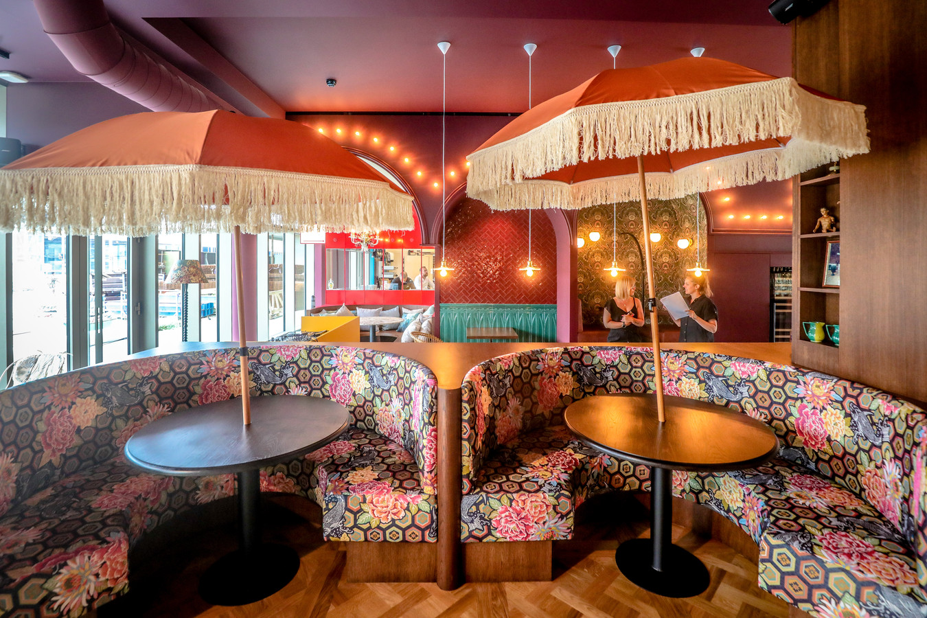 Paroles Paroles opent als eerste horecazaak in het SKY District: “Je ...