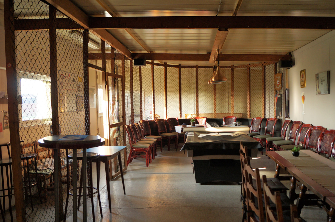 Cindy (43) uit Aalter neemt café Boltra in Kruiskerke over: “Warmte van ...