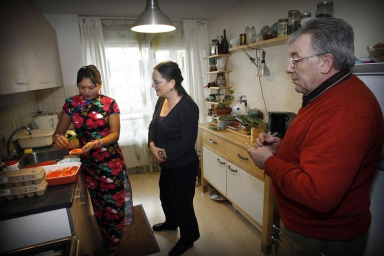 'Jiaozi maken is een soort van reünie' | Foto | AD.nl