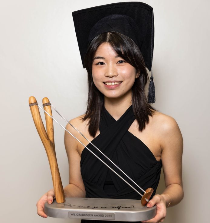 Ciara Chau (17) wint Wil Gradussen Award: ‘Ik heb mezelf leren ...