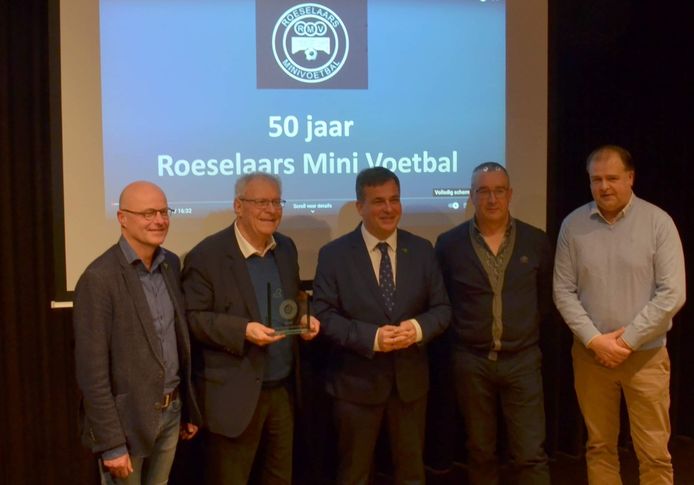 Roeselaars Minivoetbal viert 50ste verjaardag met koninklijke titel | Roeselare | hln.be
