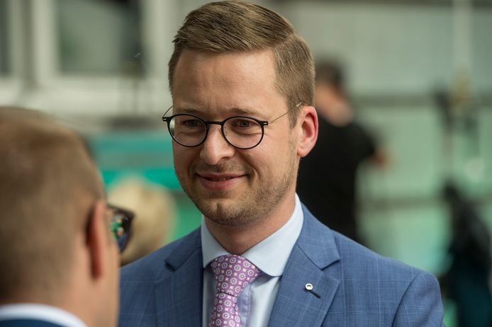 Oppositiepartijen N-VA en Vlaams Belang kritisch voor begrotingstekort ...