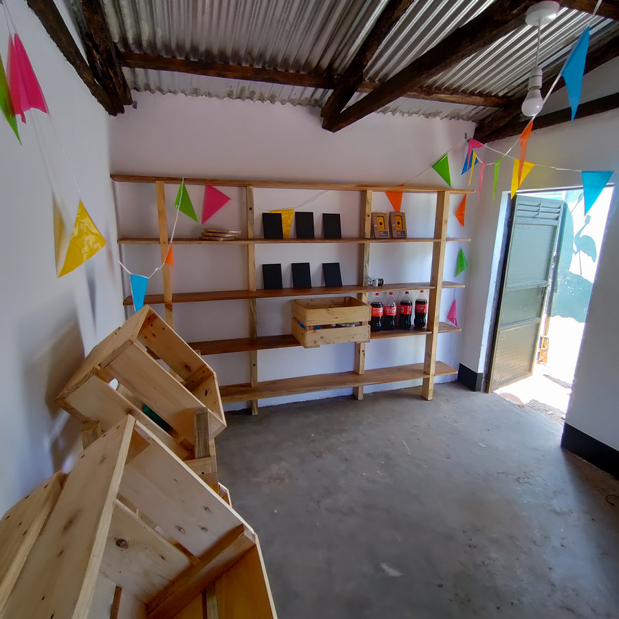 Studenten terug van klus in Afrika: van olifanten bij de tent naar ...