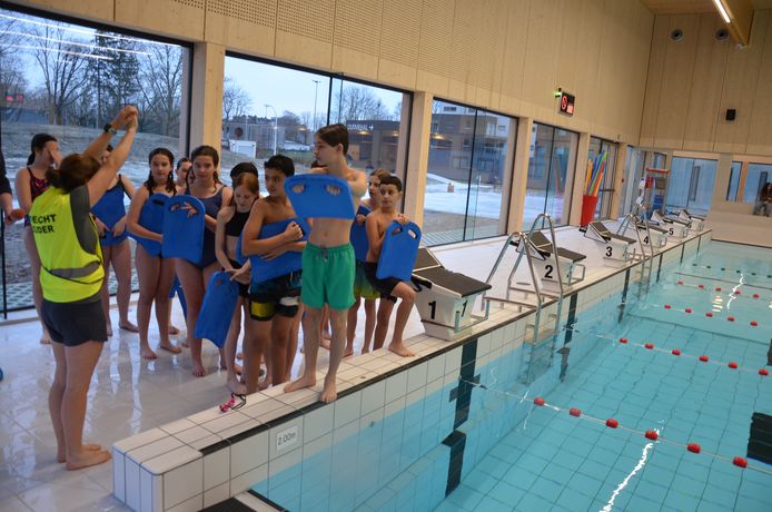 Nieuw zwembad Durmehal opent groot publiek tijdens feestelijk weekend ...