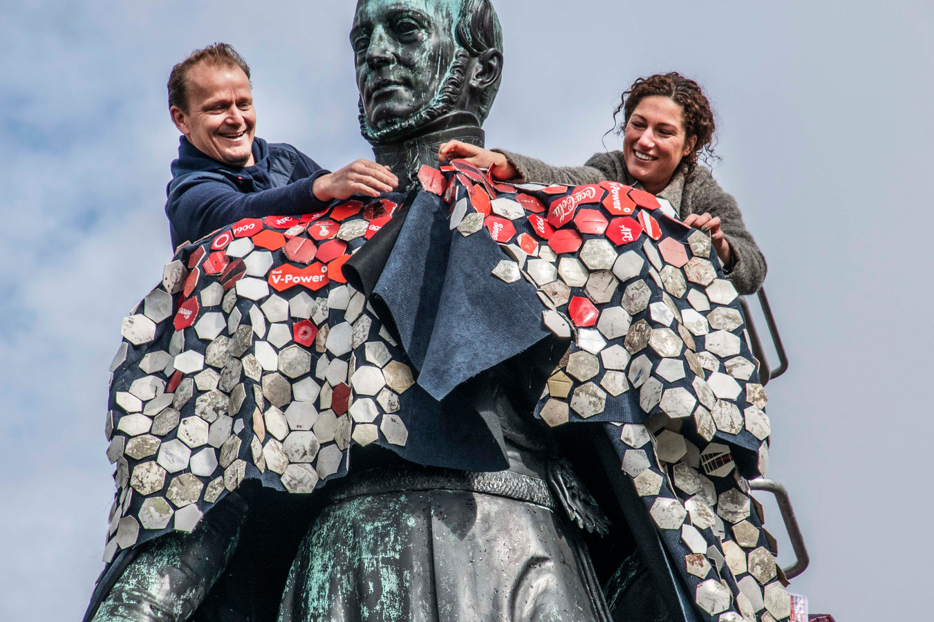 Straatbeeld: De nieuwe kleren van de koning | Foto | AD.nl
