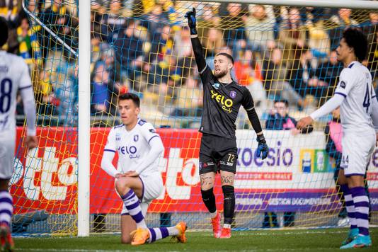 Beerschot-hooligans gaan opnieuw over de schreef: krijgt leider Union ...