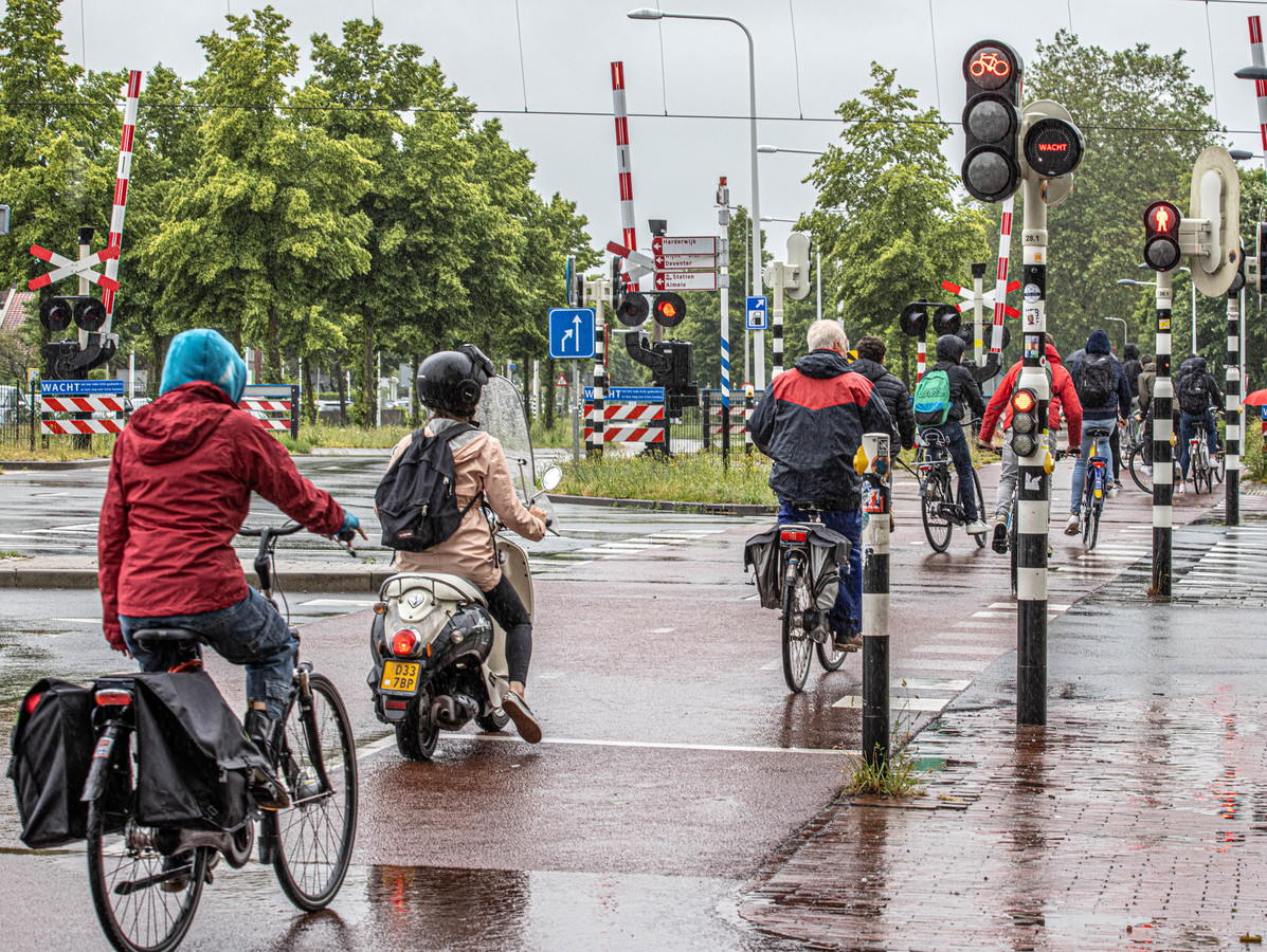 Zwolle verklaart de fiets heilig: wie in toekomst nog vooruit wil in de ...