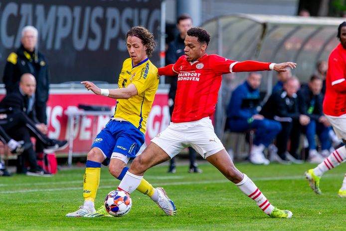 TOP Oss weet na dramatische avond bij Jong PSV één ding: club eindigt ...