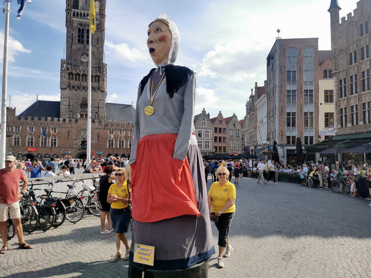 VIDEO. Na 17 jaar trok er opnieuw een Reuzenstoet door de Brugse ...