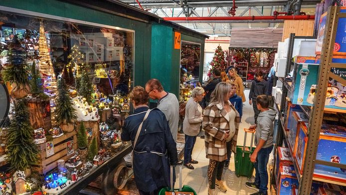 Floralux pakt uit met kerstdorp van 2500m², blikvanger is kersttrein ...
