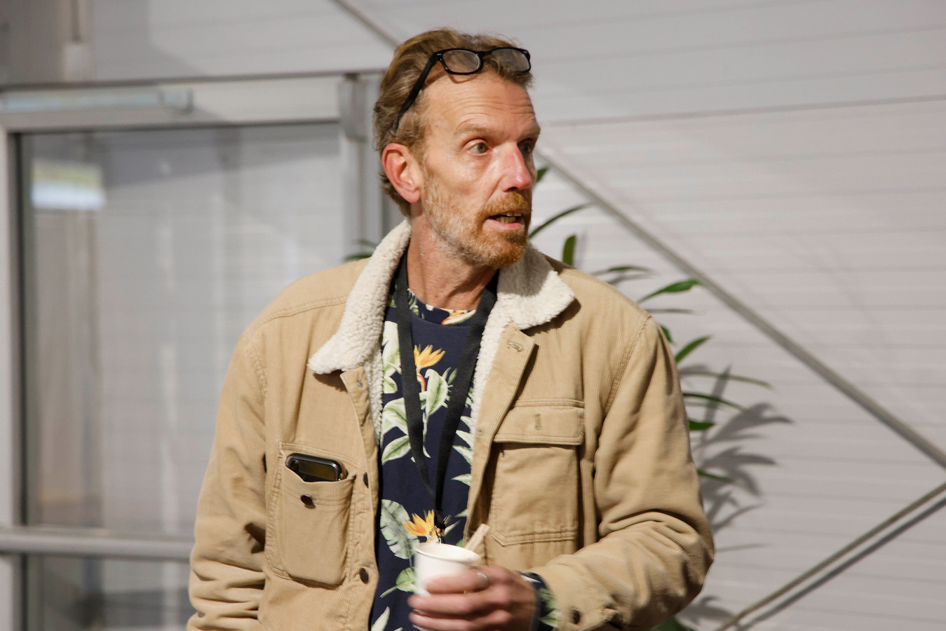 Van Ter Apel naar Nijmegen: zo ziet opvang in oude manege eruit | Foto ...