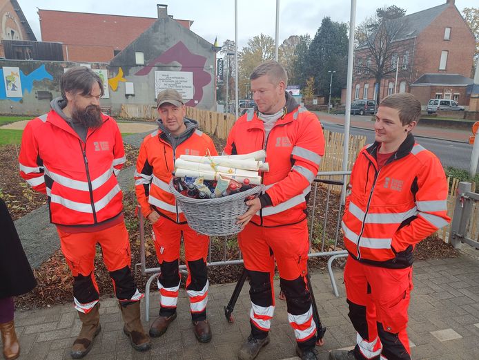 Nieuwe ontmoetingsplaats aan basisschool ‘t Goor geopend: “Zal ook ...