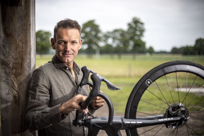 Rob Harmeling uit Hellendoorn verkoopt bedrijf aan broers uit Nijverdal ...
