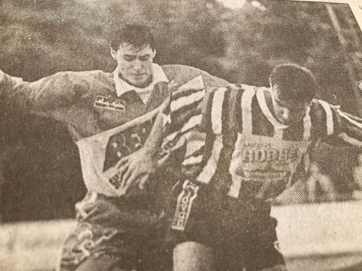 LEVENSVERHAAL. Voetbalwereld in diepe rouw door overlijden van ...