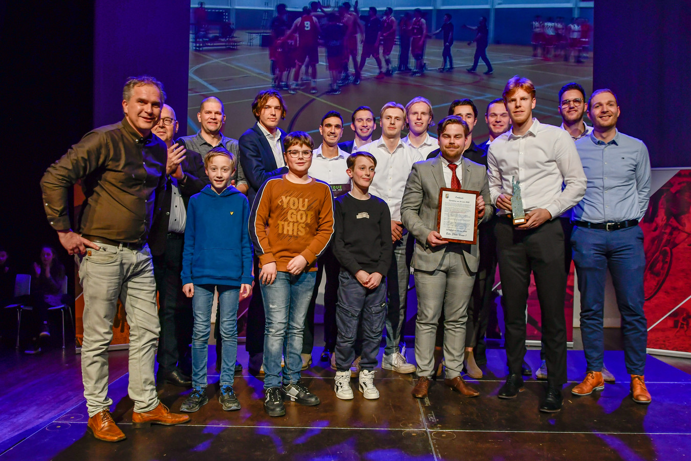 Hilvarenbeekse sporters geëerd tijdens het Sportgala 2022 | Foto | hln.be