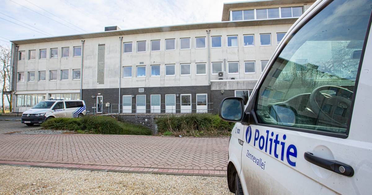 Met drugs op zak in gestolen voertuig: politie pakt jonge Fransman op ...