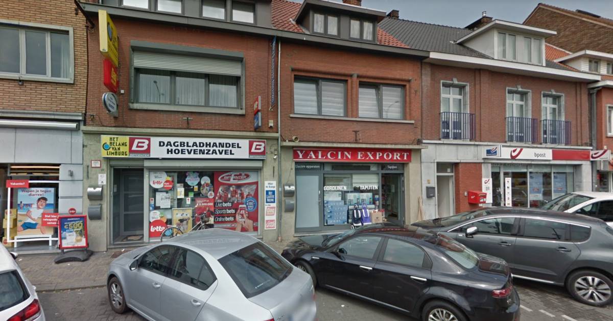 Veertiger ligt dood onderaan trap in Genk: parket start onderzoek ...