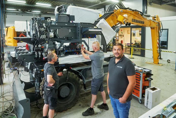 Een diesel-graafmachine elektrisch maken? In Oss doen ze het | Oss e.o ...