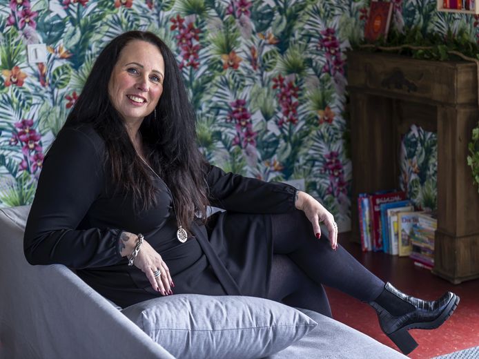 Inge woog 120 kilo, nu kan ze na vijf operaties en 20.000 euro haar ...