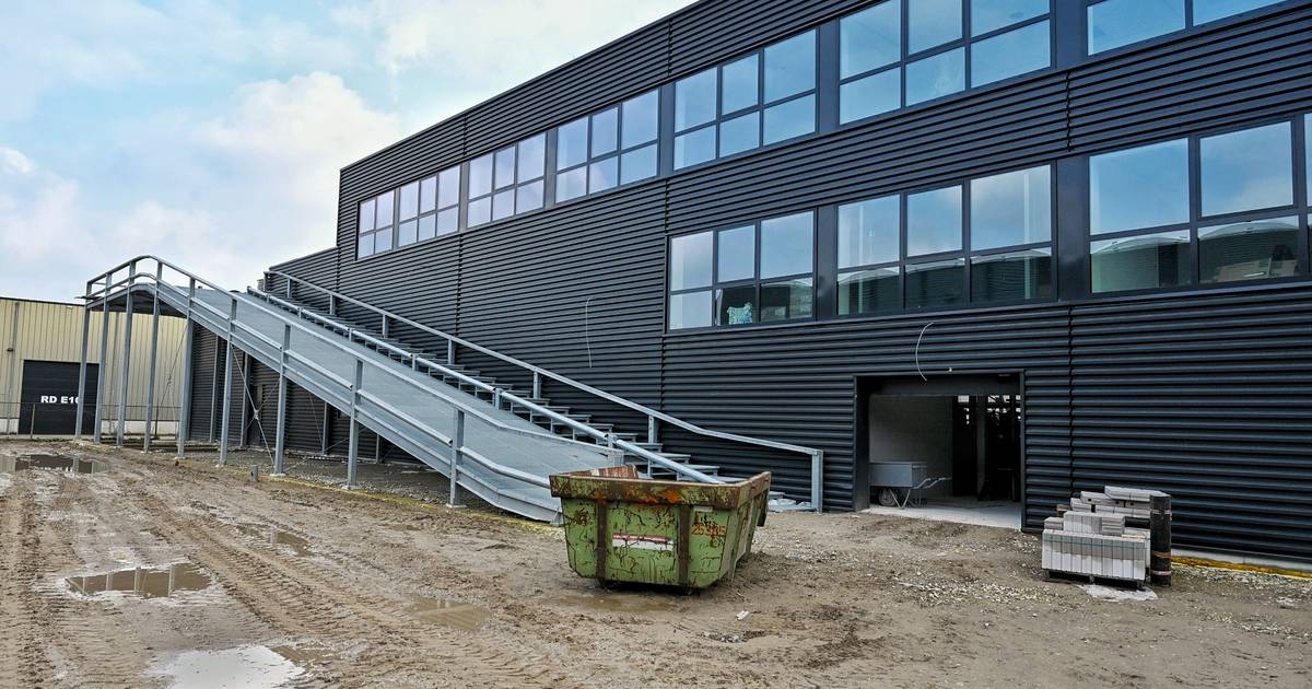 Aansluiting op elektriciteitsnet zorgt mogelijk voor vertraging bij ...