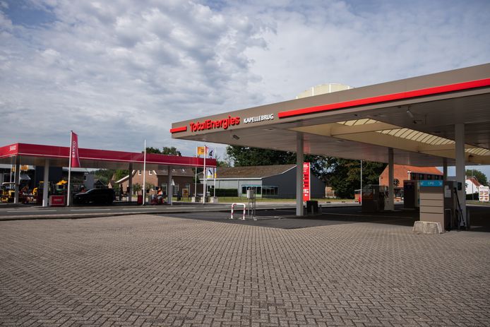 Zorgen bij Zeeuws-Vlaamse pomphouders om stijging benzineprijs: ‘We ...
