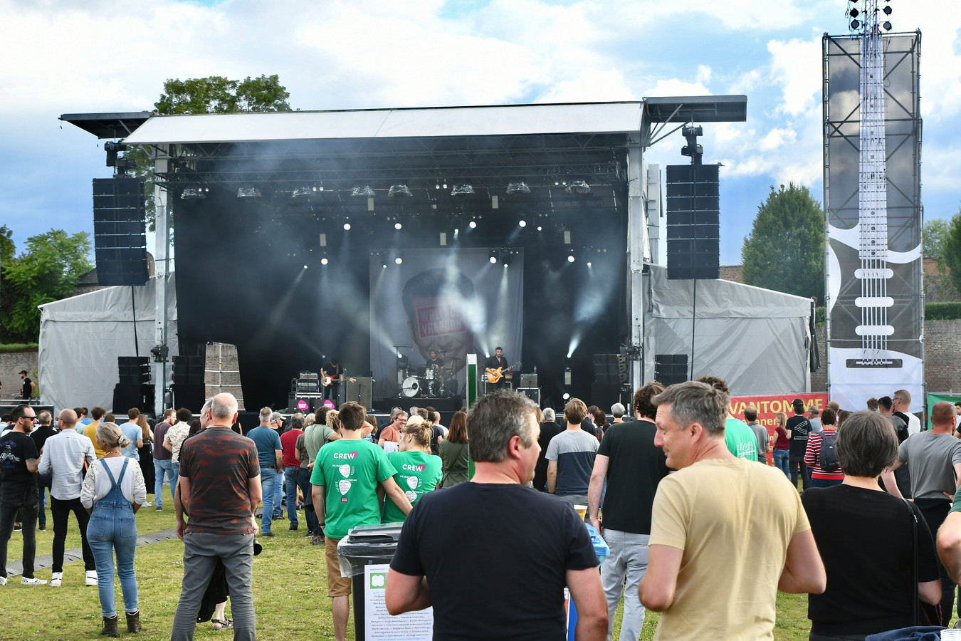 MIJN STAD. Het Menen van Grensrock-organisator Tim Lefever (41 ...