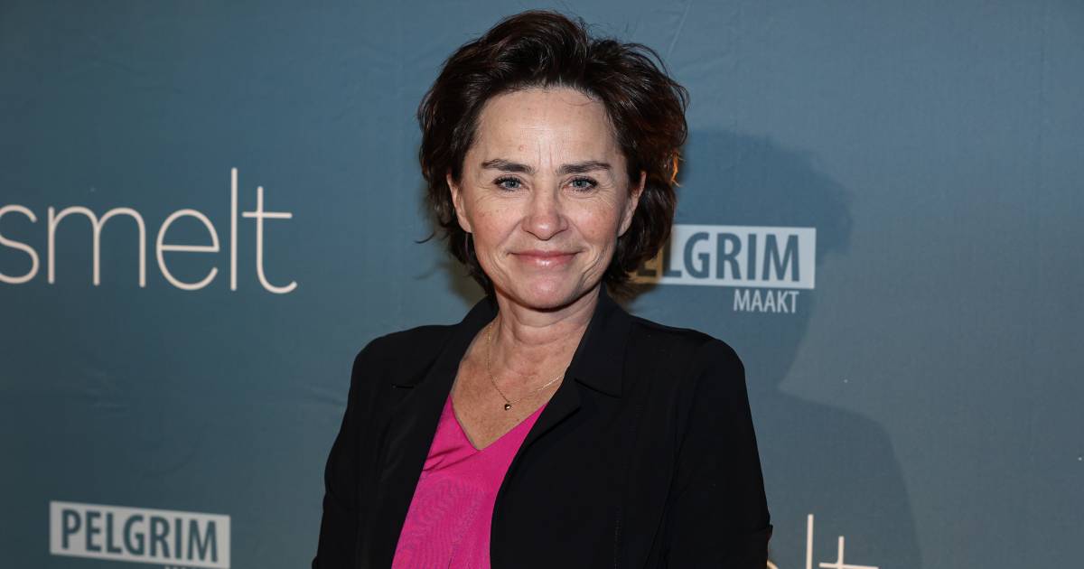 Jet de Nijs viert nieuw jaar voor haar grote liefde Rob | Show | AD.nl