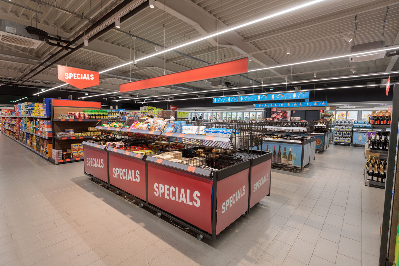 ‘Groene’ Aldi-vestiging opent de deuren: “Met deze winkel vullen we blinde vlek” | Foto | hln.be