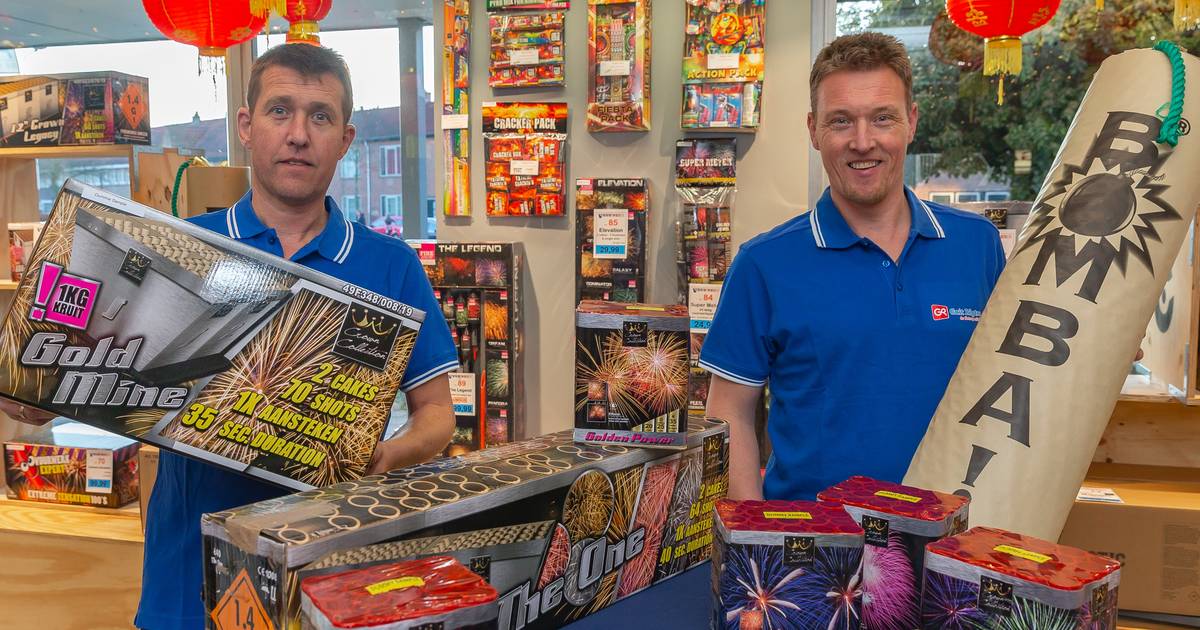 Vuurwerkverkoop van start bij de familie Rigter in Zwolle: ‘Het ...