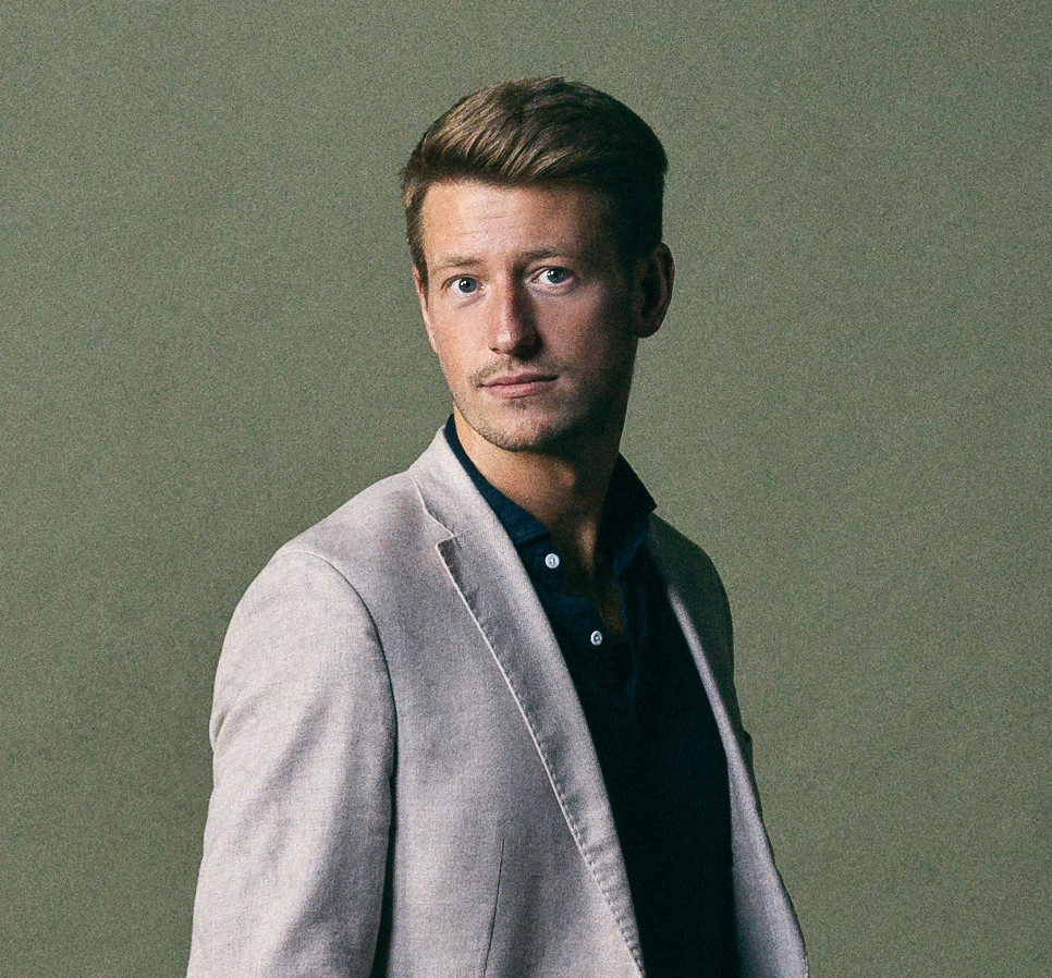 Nieuwe chef-dirigent Duncan Ward gaat bij iedereen op zoek naar de ziel ...