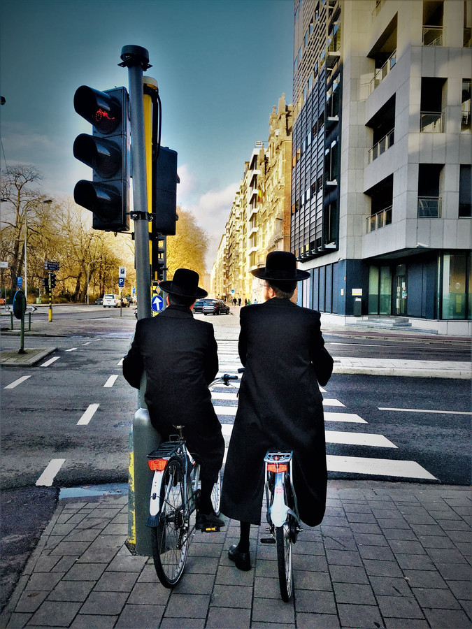 “In de synagoge staat whisky van topkwaliteit op tafel”: docureeks ...