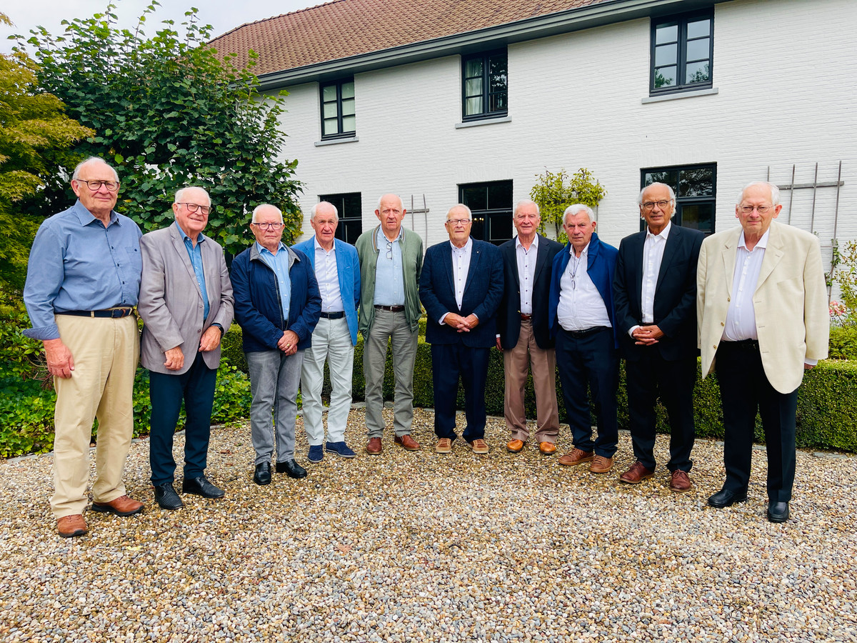 Eerste lichting afgestudeerden Sint-Jan Berchmansinstituut viert na 60 ...