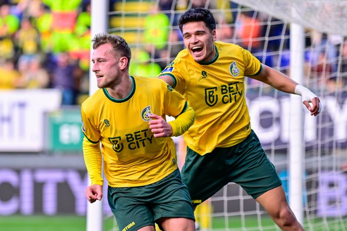 Kaj Sierhuis leidt hopeloos Excelsior naar slachtbank met hattrick voor ...