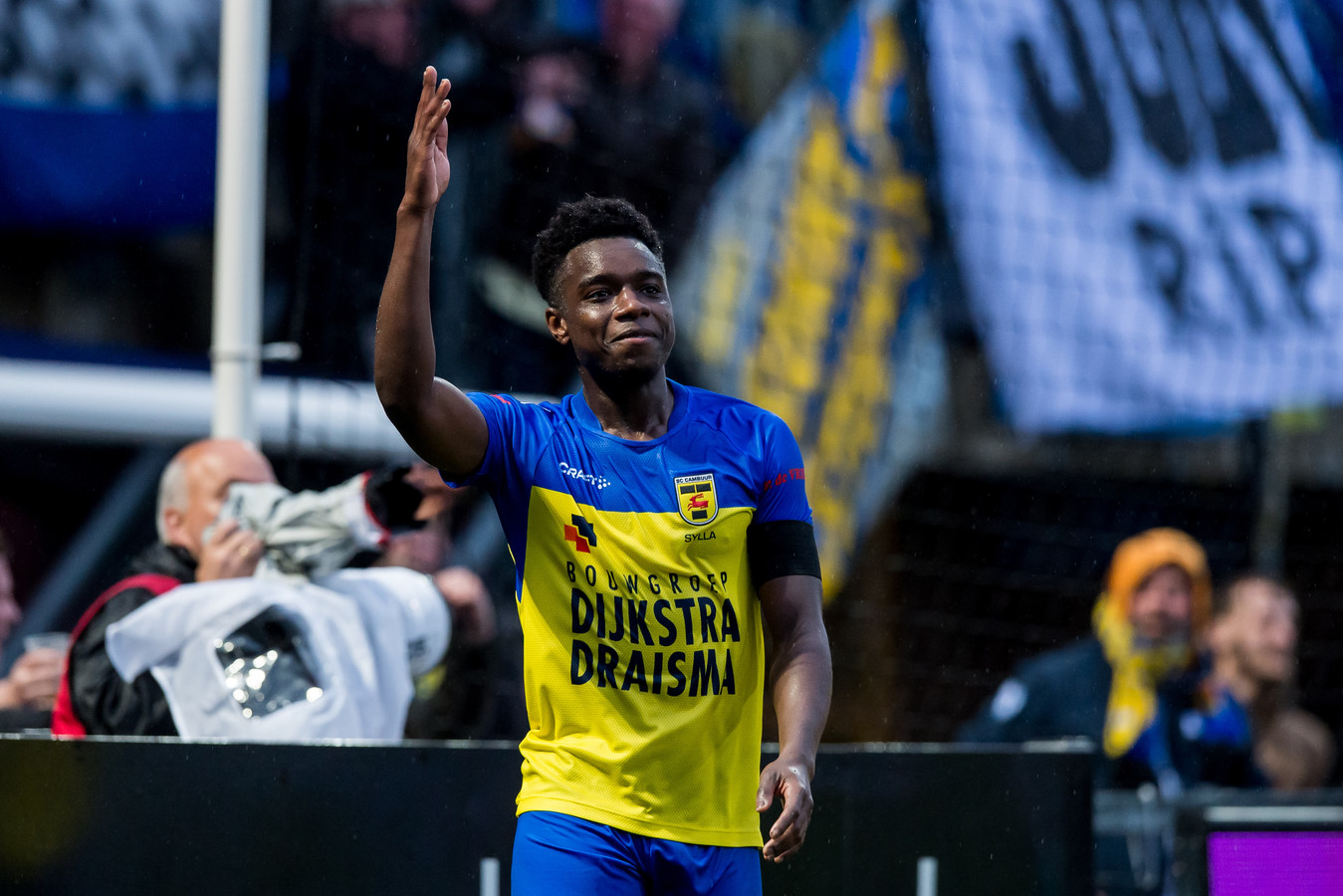 Cambuur legt linksback Sylla ook voor komend seizoen vast | Foto | AD.nl
