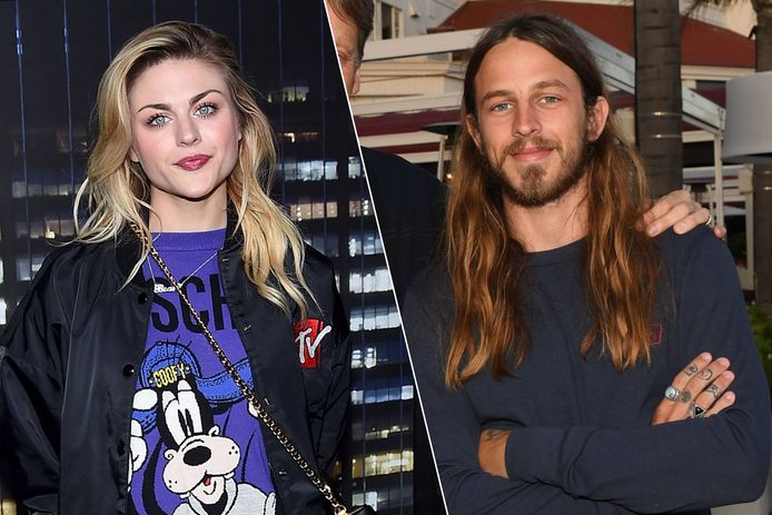 Frances Bean Cobain, dochter van wijlen Kurt Cobain, is in het huwelijksbootje gestapt met Riley ...